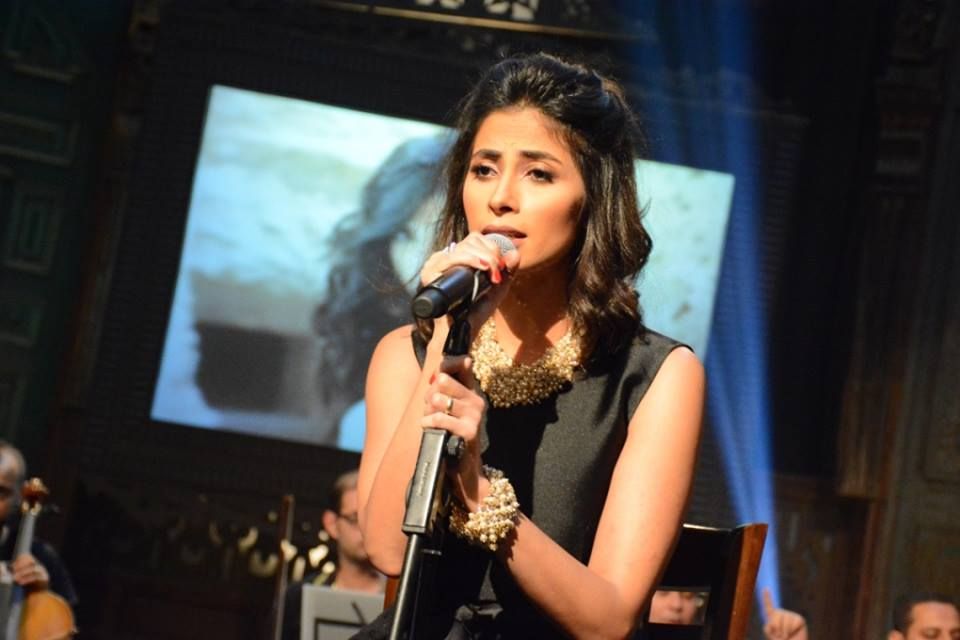 روبى مغنية استعراضية فى نهاية القرن التاسع عشر بمسلسل "أهو دا اللى صار ...