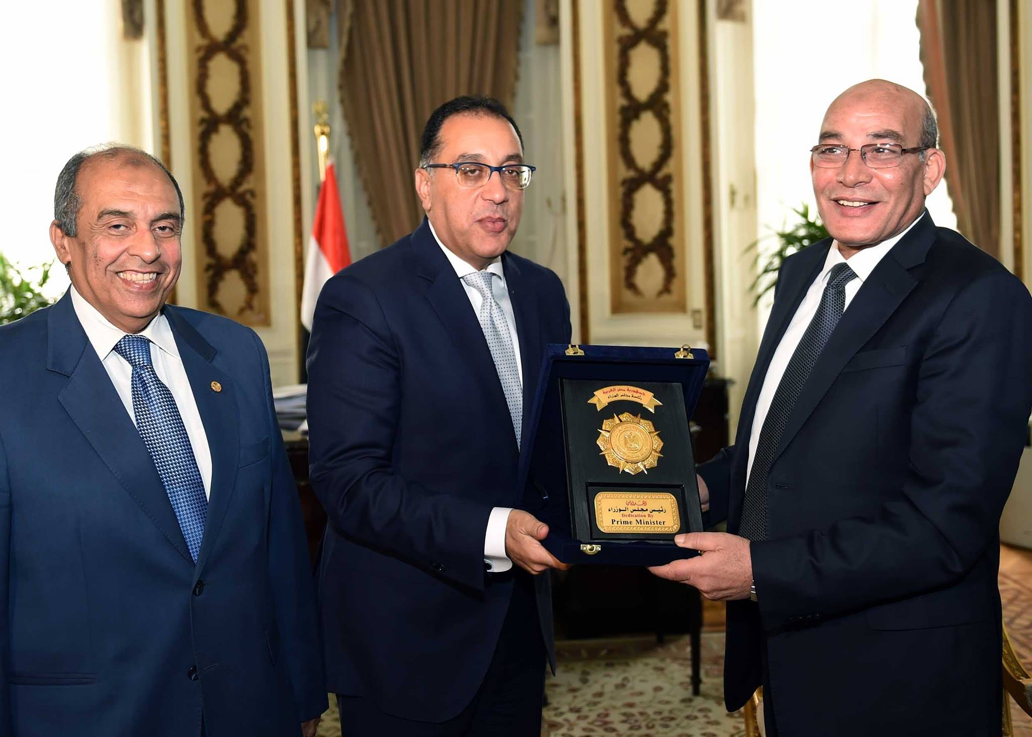 دولة الوفاء.. إيد بتسلم إيد.. شعار مصر فى عهد السيسى.. سياسة الاحترام ...