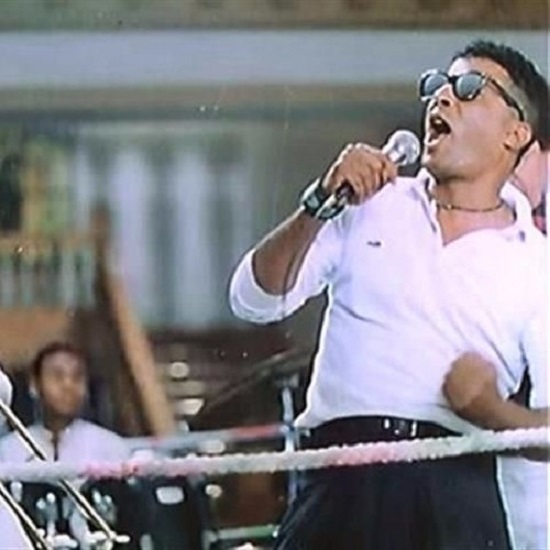 ذكرى ميلاد الفنان أحمد زكى.. ما هى قصة تسريحة "كابوريا" الشهيرة ...