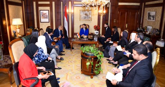 وزيرة الهجرة تتابع خطوات إنشاء التطبيق الإلكتروني المخصص للمصريين