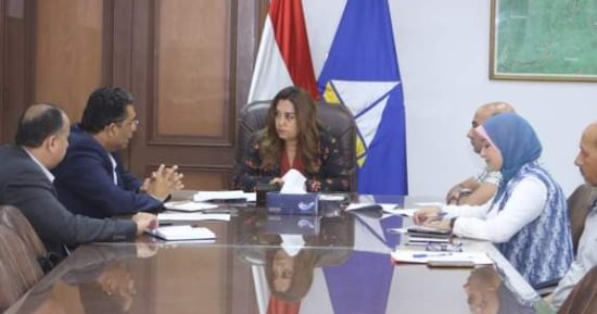محافظ دمياط تناقش خطة تطوير مزارع الأسماك بالمحافظة اليوم السابع