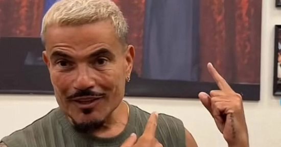 Amr Diab's new look is on prime of the pattern (VIDEO) - News Directory 3