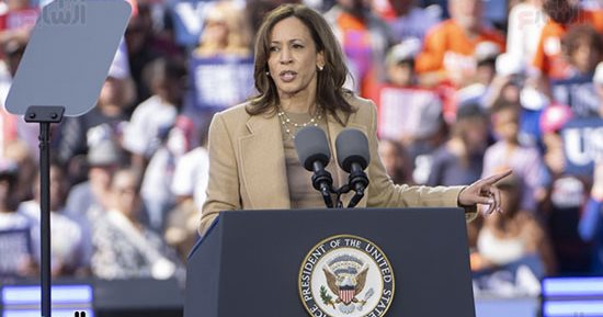 Kamala Harris Hails Liz Cheney as a Beacon of Courage in a Divided Era ...